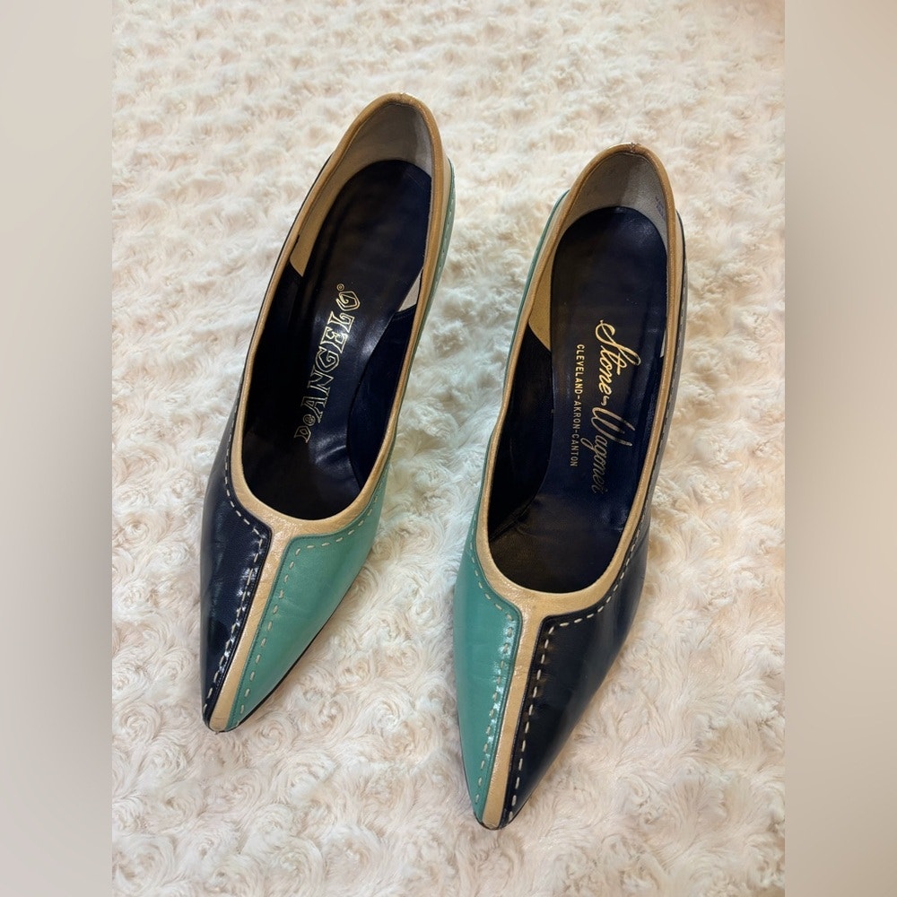 Vintage DeAngelo Stone-Wagoner Leather Colorblock Heels Navy Blue ...